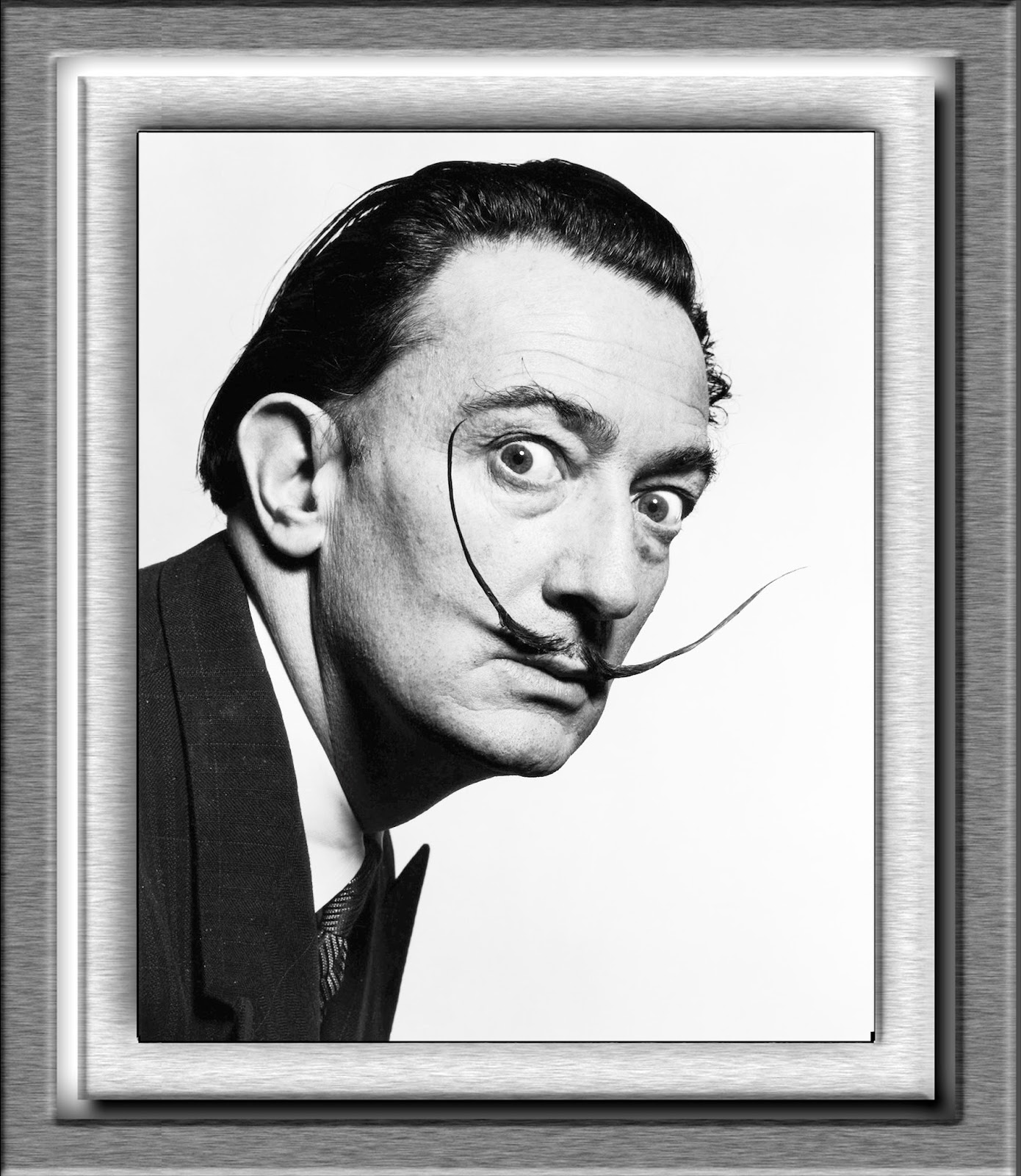 Helicon Italia di FRANCO ZANOTTO Art Designer Style: Salvador Dalì in ...