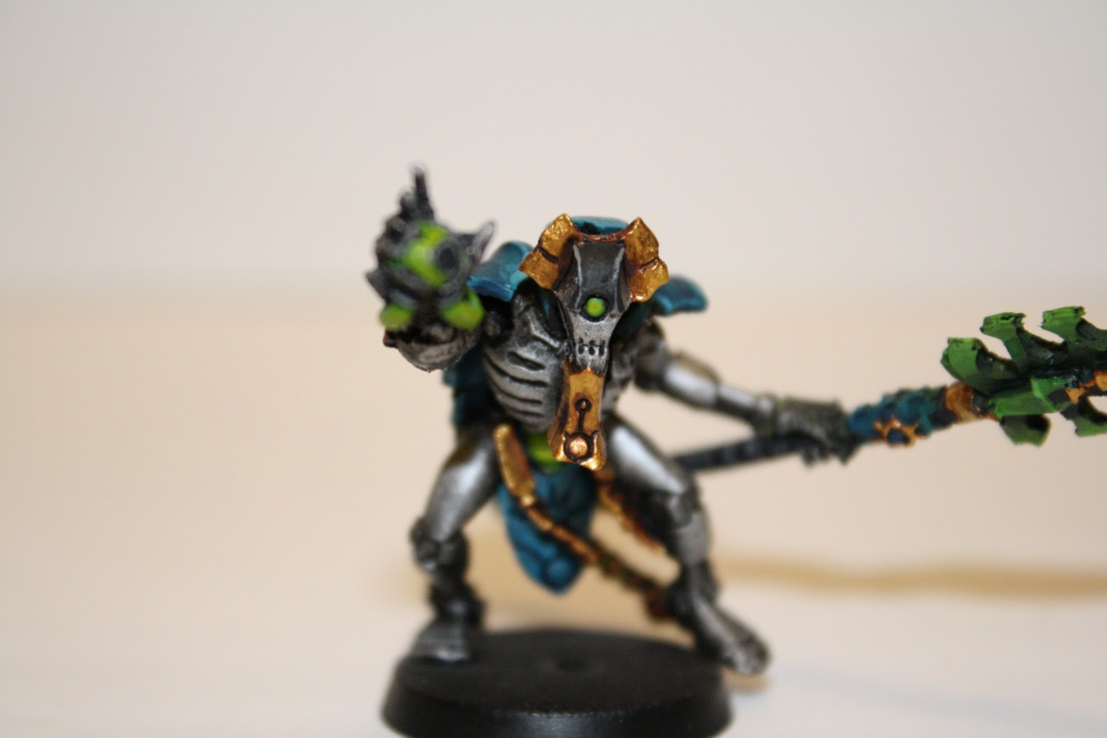 Painting Miniatures With J: Necron Cryptek Tutorial