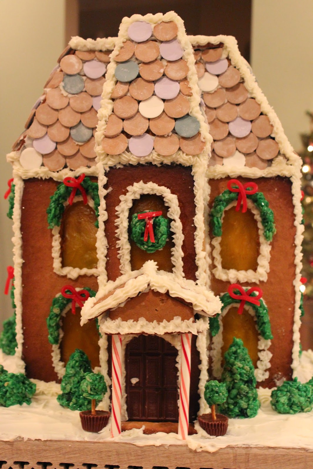 A Needle and a Paint Brush: Our gingerbread house tradition