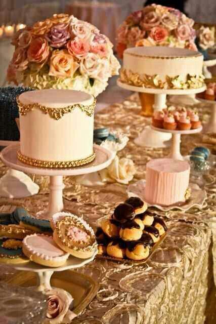 Richfield Regency: Viennese Wedding Table