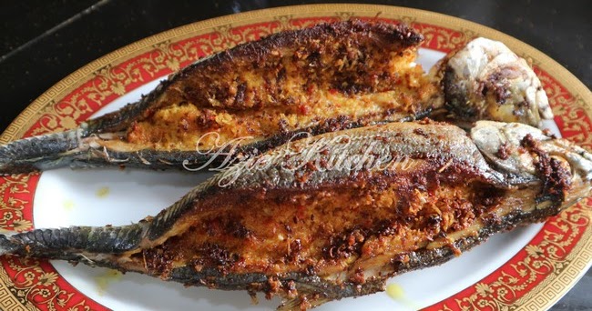 Ikan Cencaru Sumbat Sambal Kelapa - Azie Kitchen