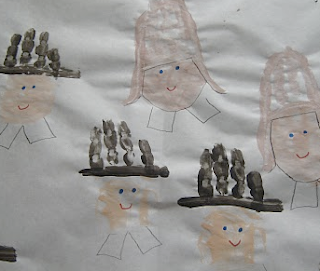 Thanksgiving Handprint Pilgrims Mural Craft | Preschool Crafts for Kids