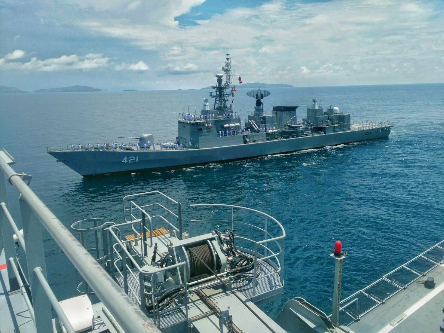 THAIDEFENSE-NEWS: Royal Thai Navy Warship Photo Gallery