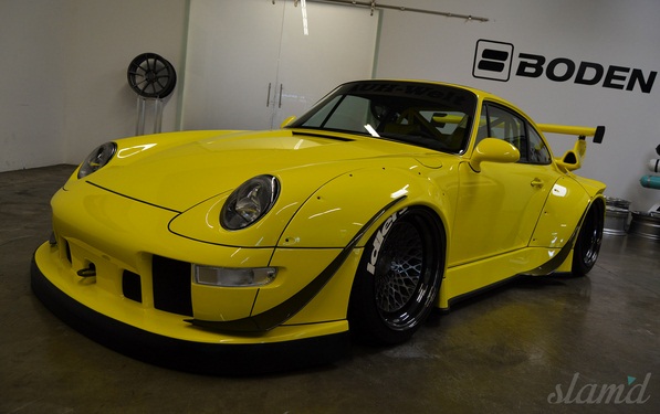 MUSCLE CAR COLLECTION : Porsche RWB 993 Hamachi The Charming Yellow Tail