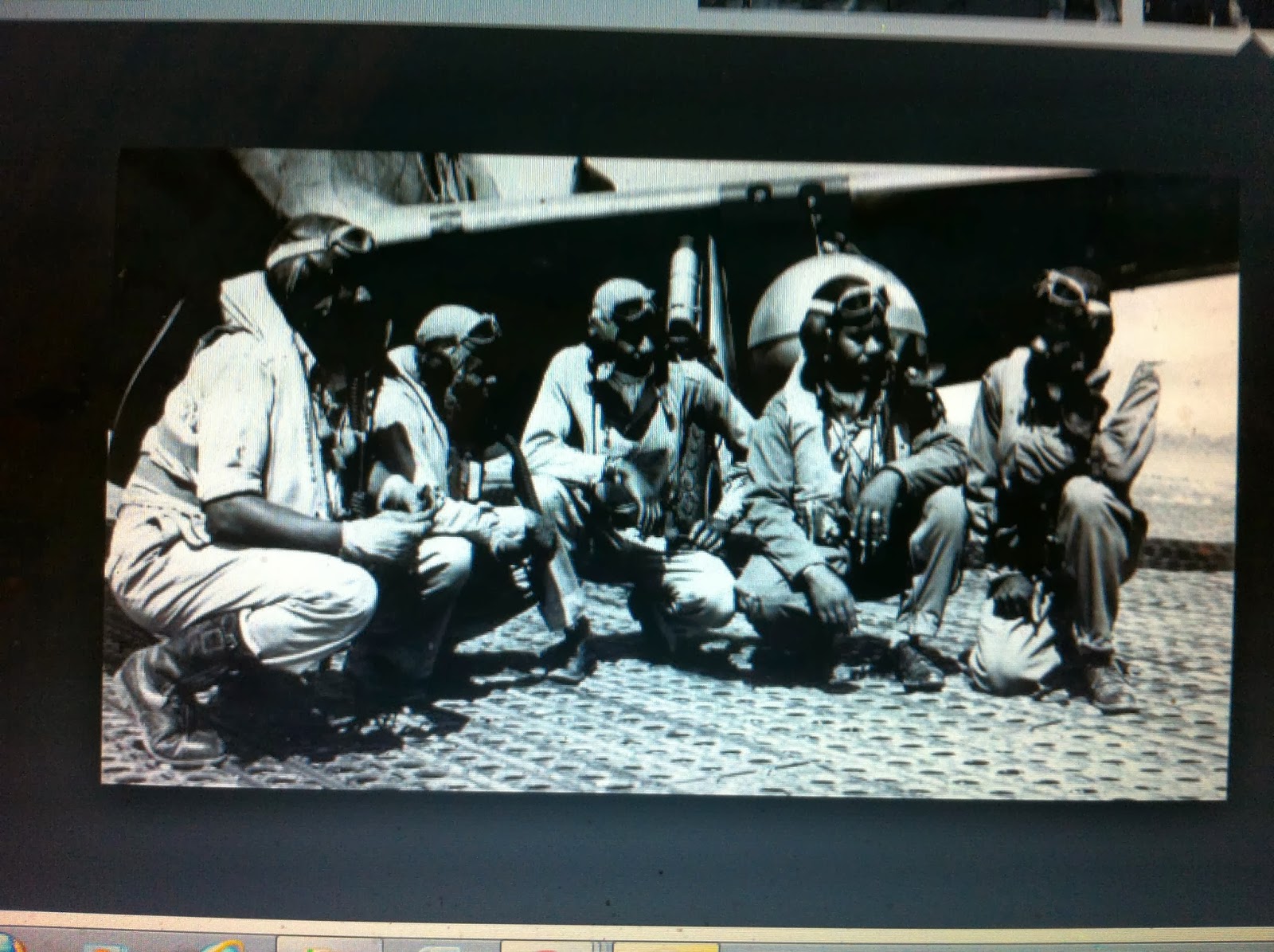 THE BLACK SOCIAL HISTORY:: BLACK SOCIAL HISTORY : THE TUSKEGEE AIRMEN ...