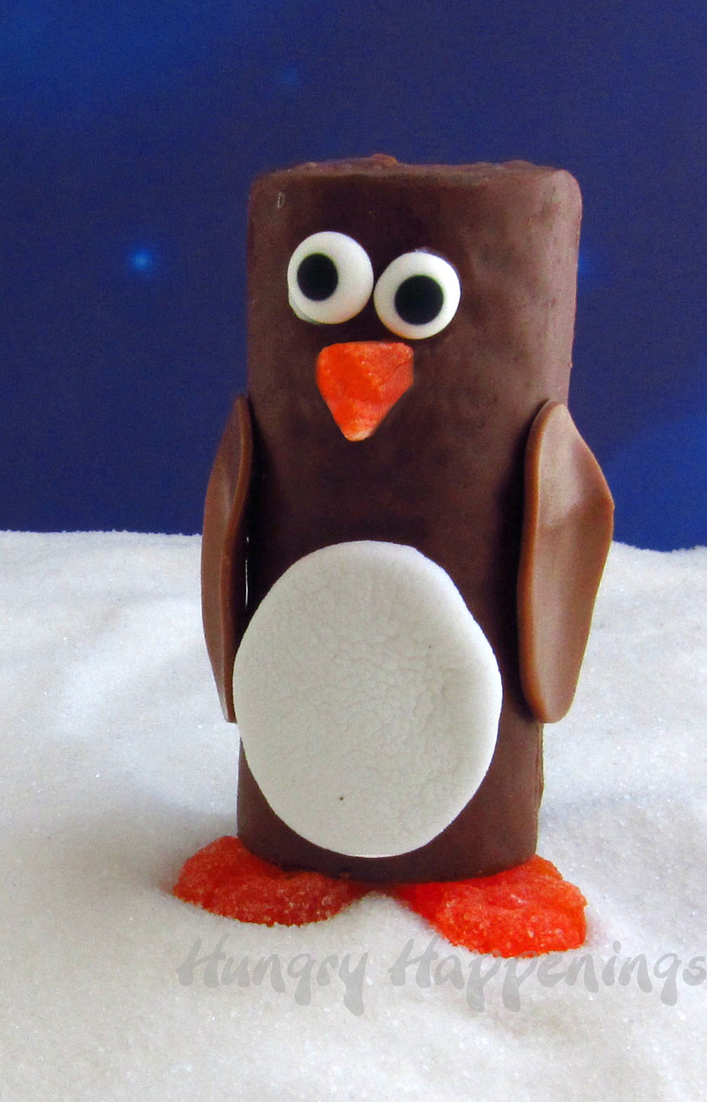 Snack Cake Penguins - Fun Christmas Candy and Crafts