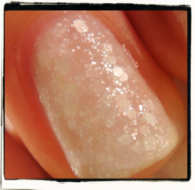 Snow Angel - Nailderella