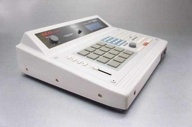 MATRIXSYNTH: Roger Linn AKAI MPC 60 mkII SN A91115-00115