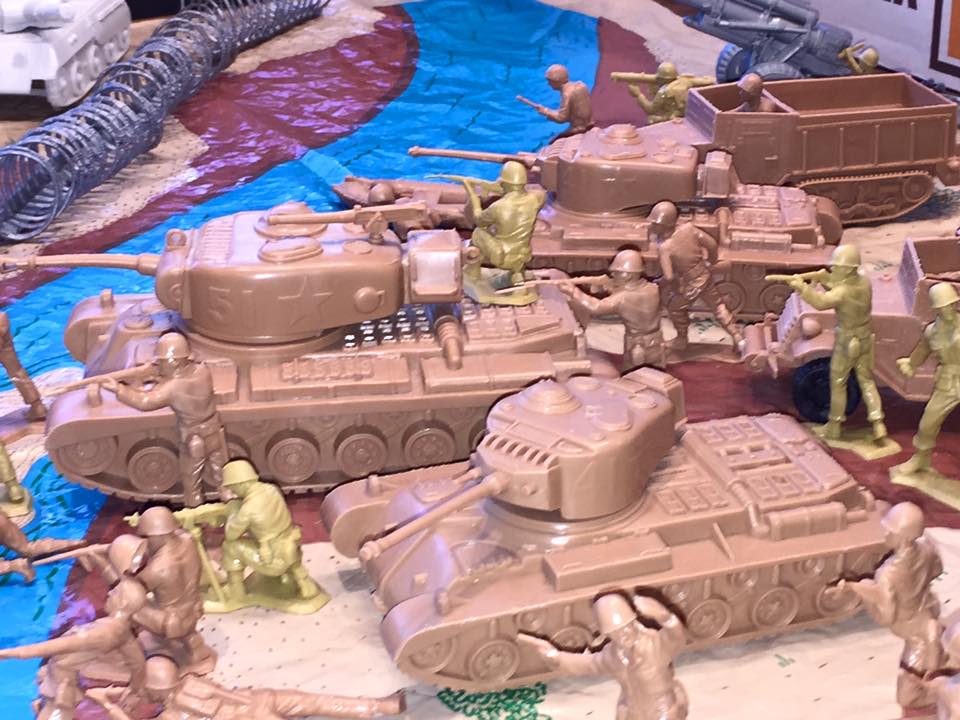 Calvin's Canadian Cave of Coolness: Desert Fox Play Set From Marx