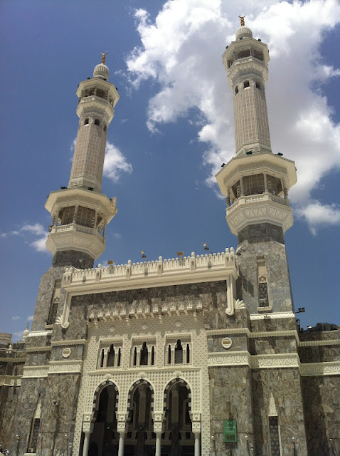 ALL IN A DAY'S WORK: Umrah 2012