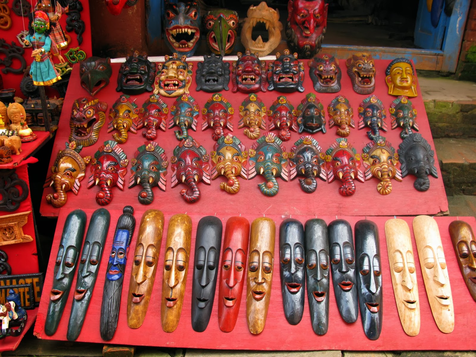 notes from a sun-scorched land: Nepalese Crafts