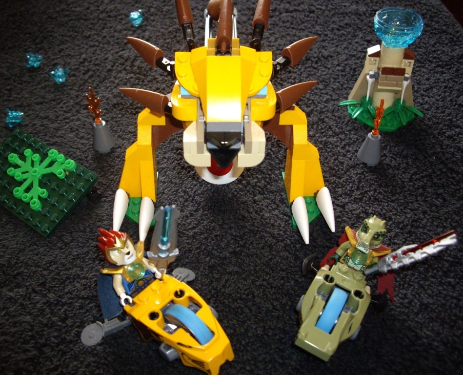 The Brick Castle: Legends Of Chima Lego - 70001 and 70115