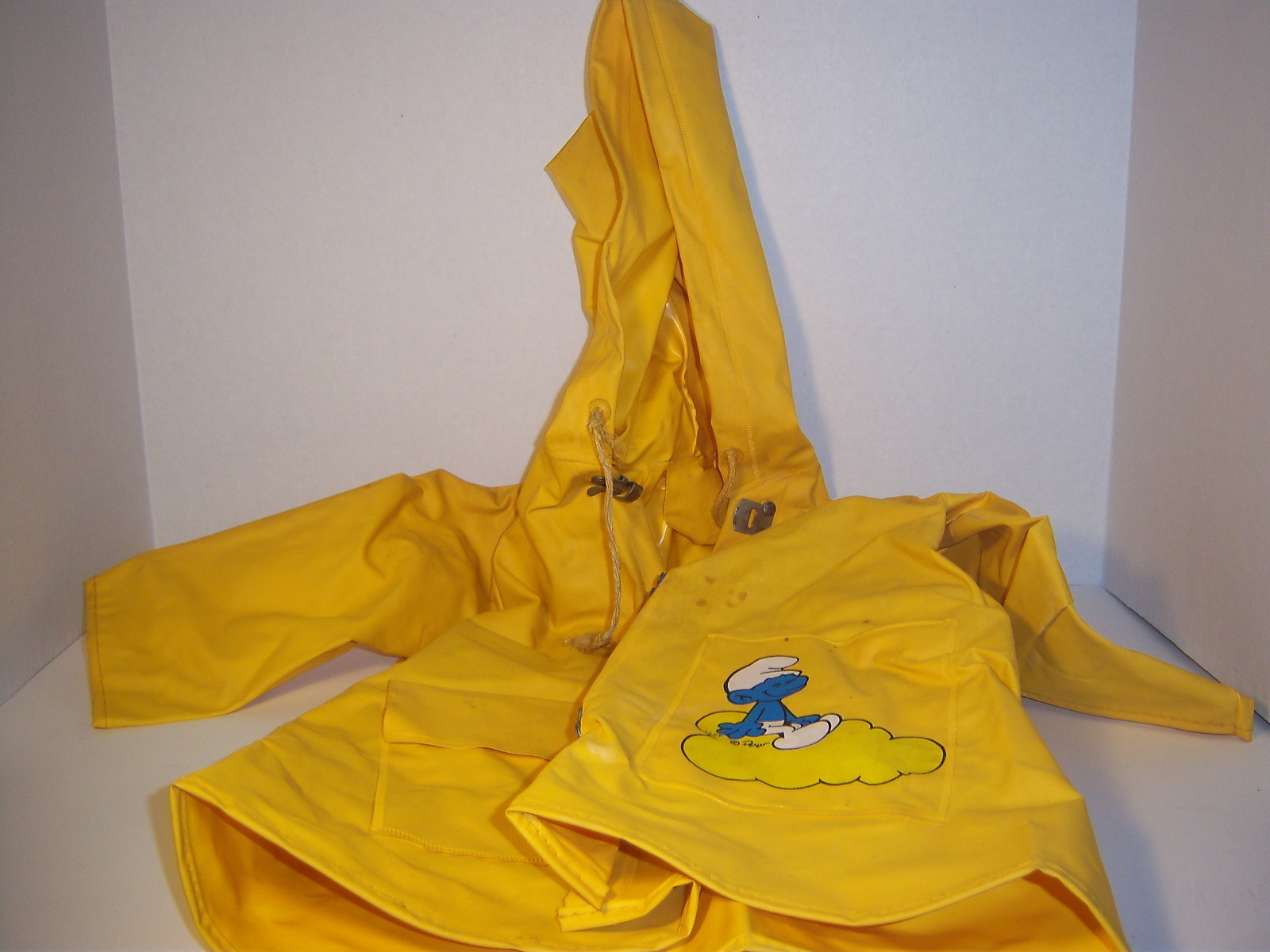 Retro Memories of mine: IT'S RAINING RETRO!