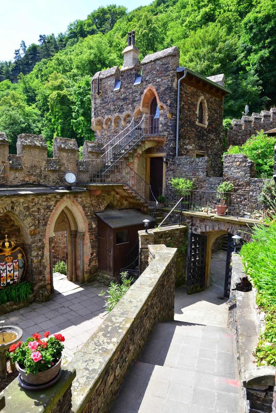 It's Just Me, Isn't It?: Have Fun Stormin' the Castle