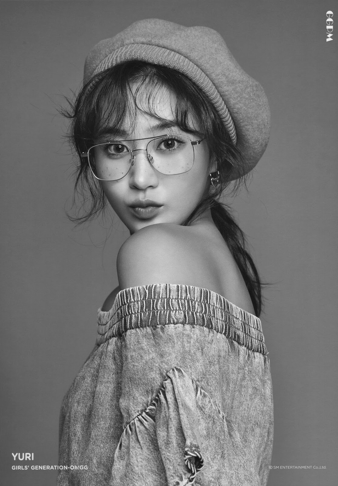 YURI. Girls' Generation-Oh!GG SEASON'S GREETINGS 2020 - A4 Poster, Mini Brochure (Preview) | GGPM