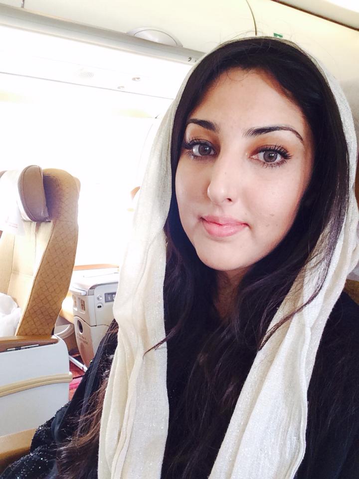 Photo gallery of Seta Qasimi, a famous Afghan singer ~ Afghanwoman