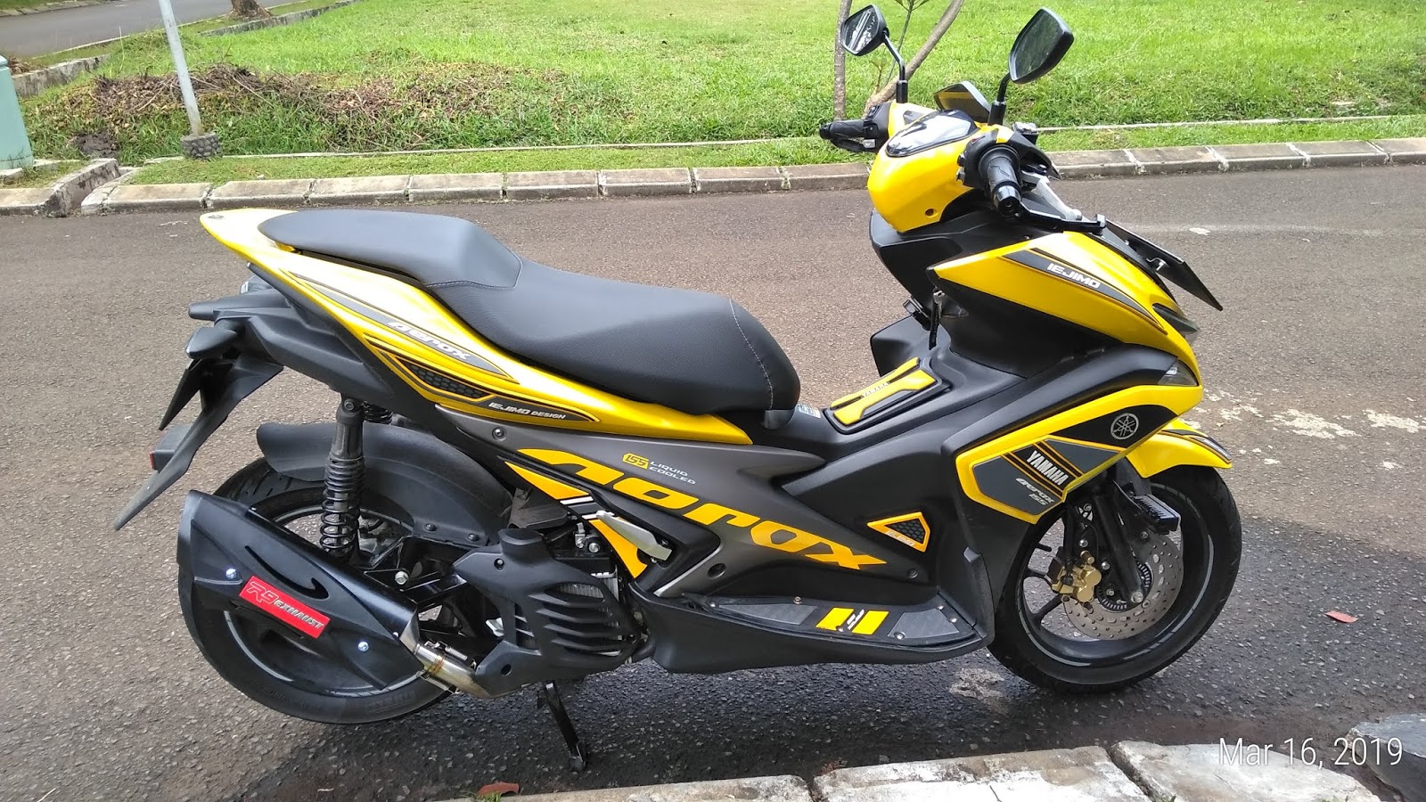 andarupratomo: Review Knalpot R9 Misano - Aerox / Nmax