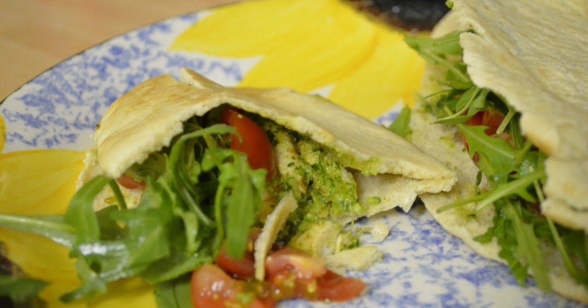 Chicken and Rucola Pitta Pockets ~ Stuff and Spice