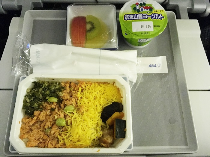 ANA In-Flight Meals (Tokyo to Los Angeles) - New Year's Japan Travel ...