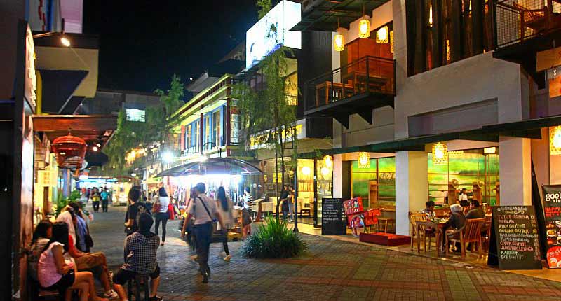 Wisata Jawa Barat - Cihampelas Walk Bandung - Ciwalk | traveljomi blog