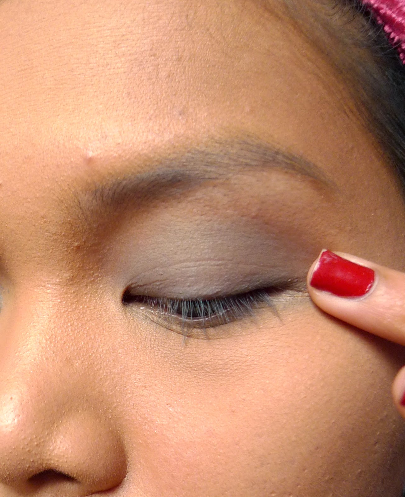 Estēe Lauder Technique: Long-Wearing Smoky Eyes