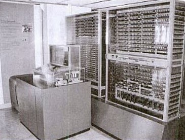 Makalah Komputer ~ Sejarah Komputer Lengkap | Edhay Sport