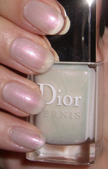 Blushed Wombat...: Dior Vernis Haute Extreme Wear Nail Lacquer 021 Icy ...