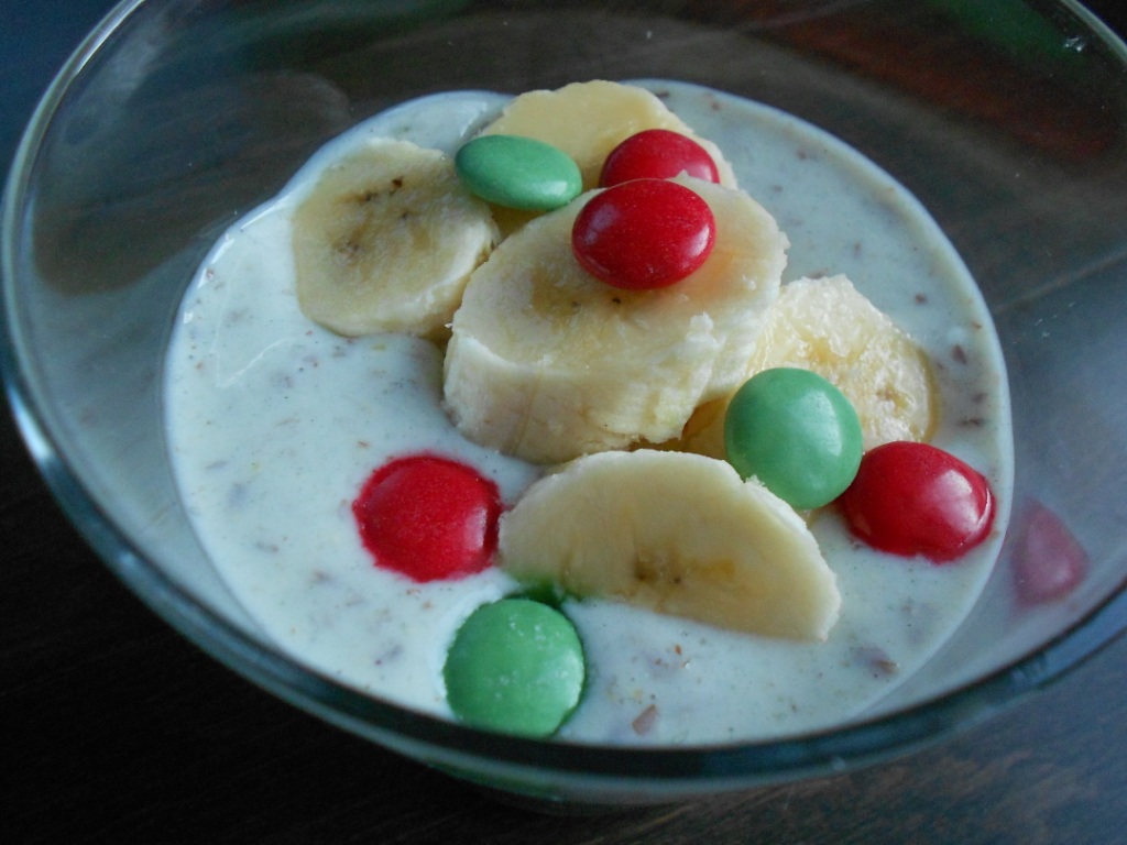 Snacking Squirrel: Holiday Grinch Parfait