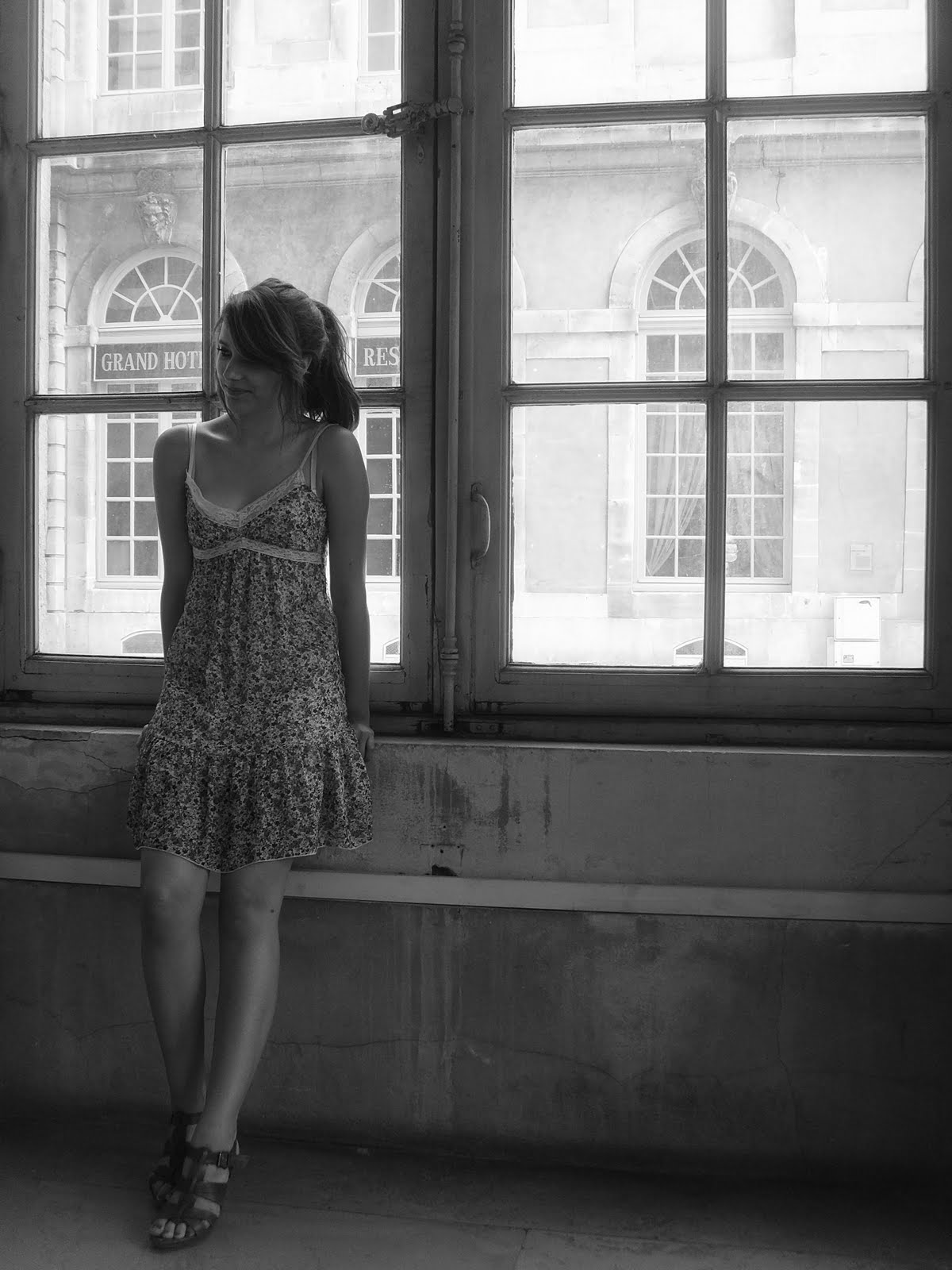 Ans Black And White Simply