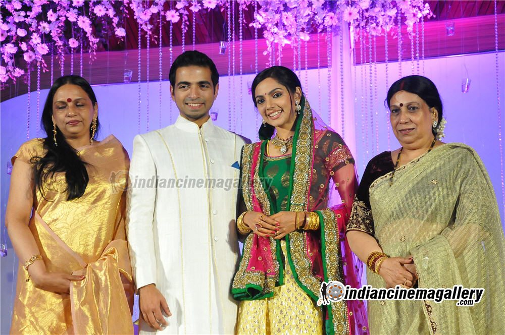 MalluZ WorLd: SaMVriTHa SuniL MaRRiaGe ReCePTioN PHoTo'Z