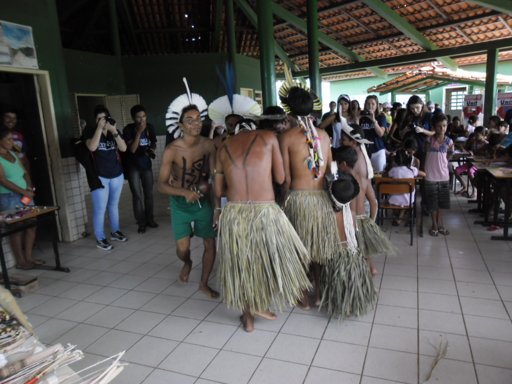 Nhenety Kariri-Xoco: CANTANDO AS CULTURAS INDÍGENAS