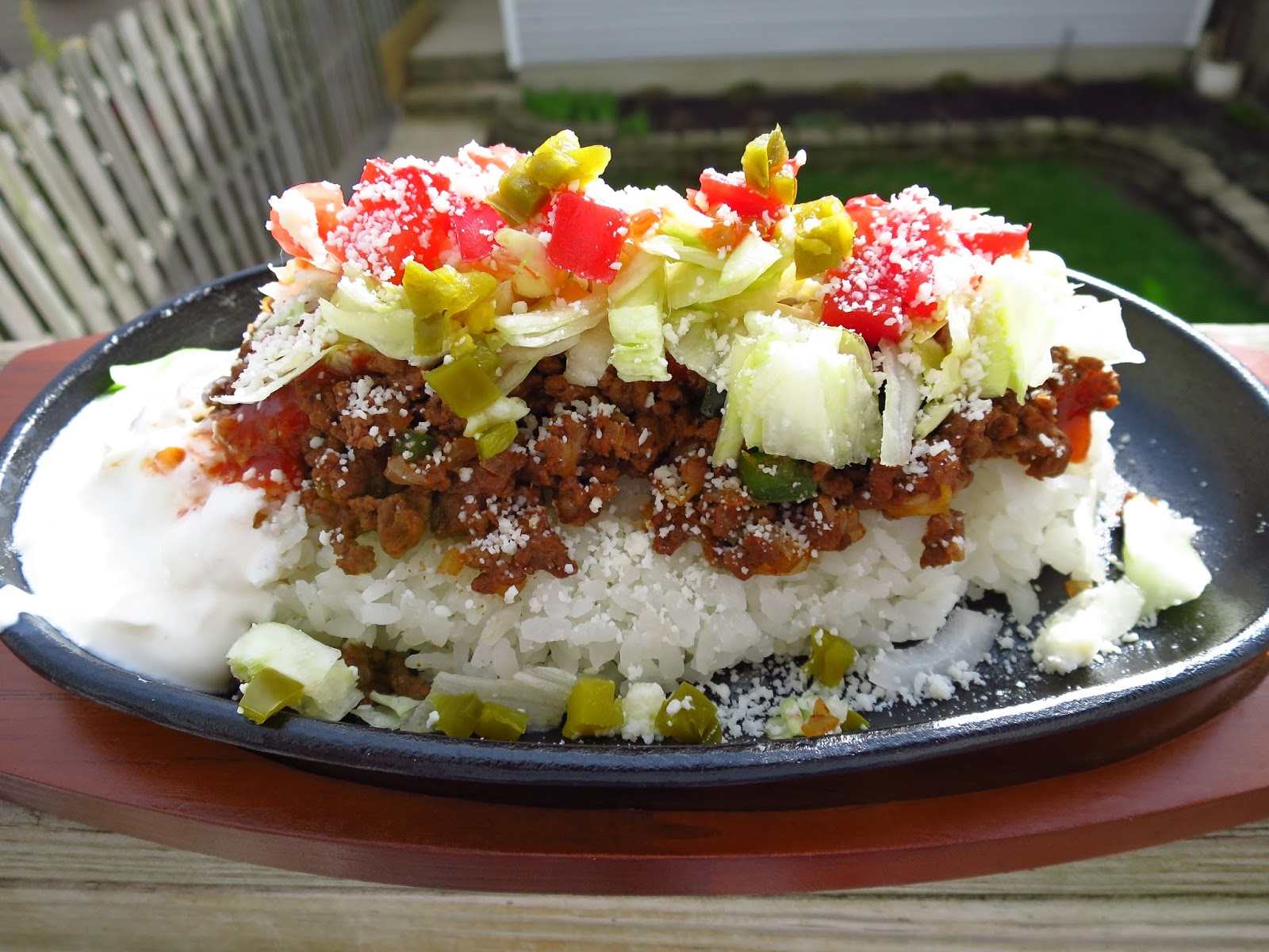 Smokin' Chokin' and Chowing with the King: Taco Rice