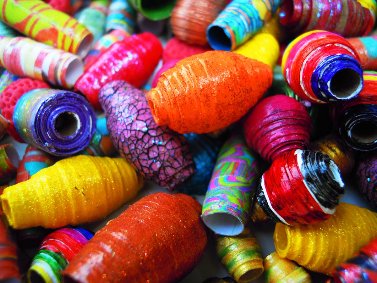 Lovinglf Designs: Paper Beads