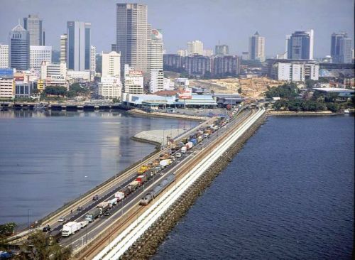 Kesultanan Johor: The Causeway