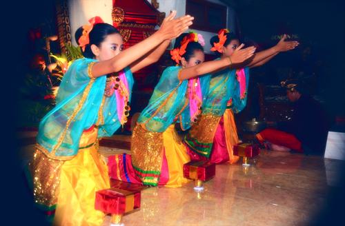 Sumbawa Kotaku : Tarian Adat Sumbawa