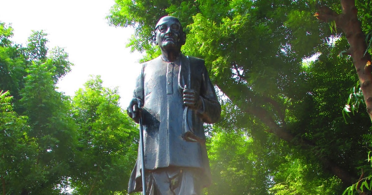 Rajaji Statue and Salai - Madras