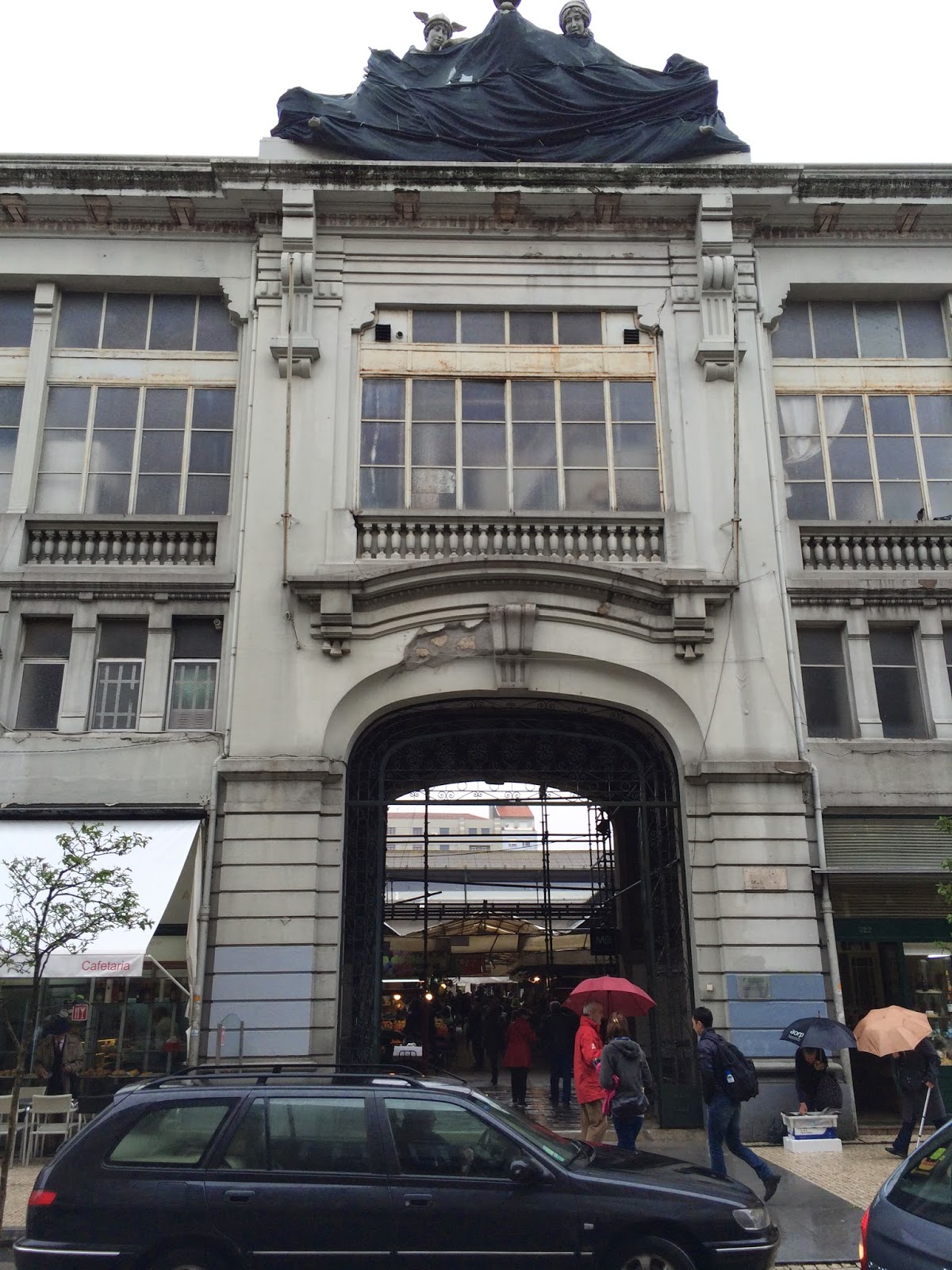 Mercado do Bolhão - Porto, Portugal - Travel is my favorite Sport