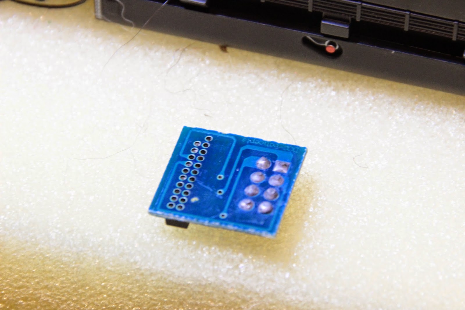 Barcoola: Fitting a NCE D14SR DCC chip to the Auscision Models AN class