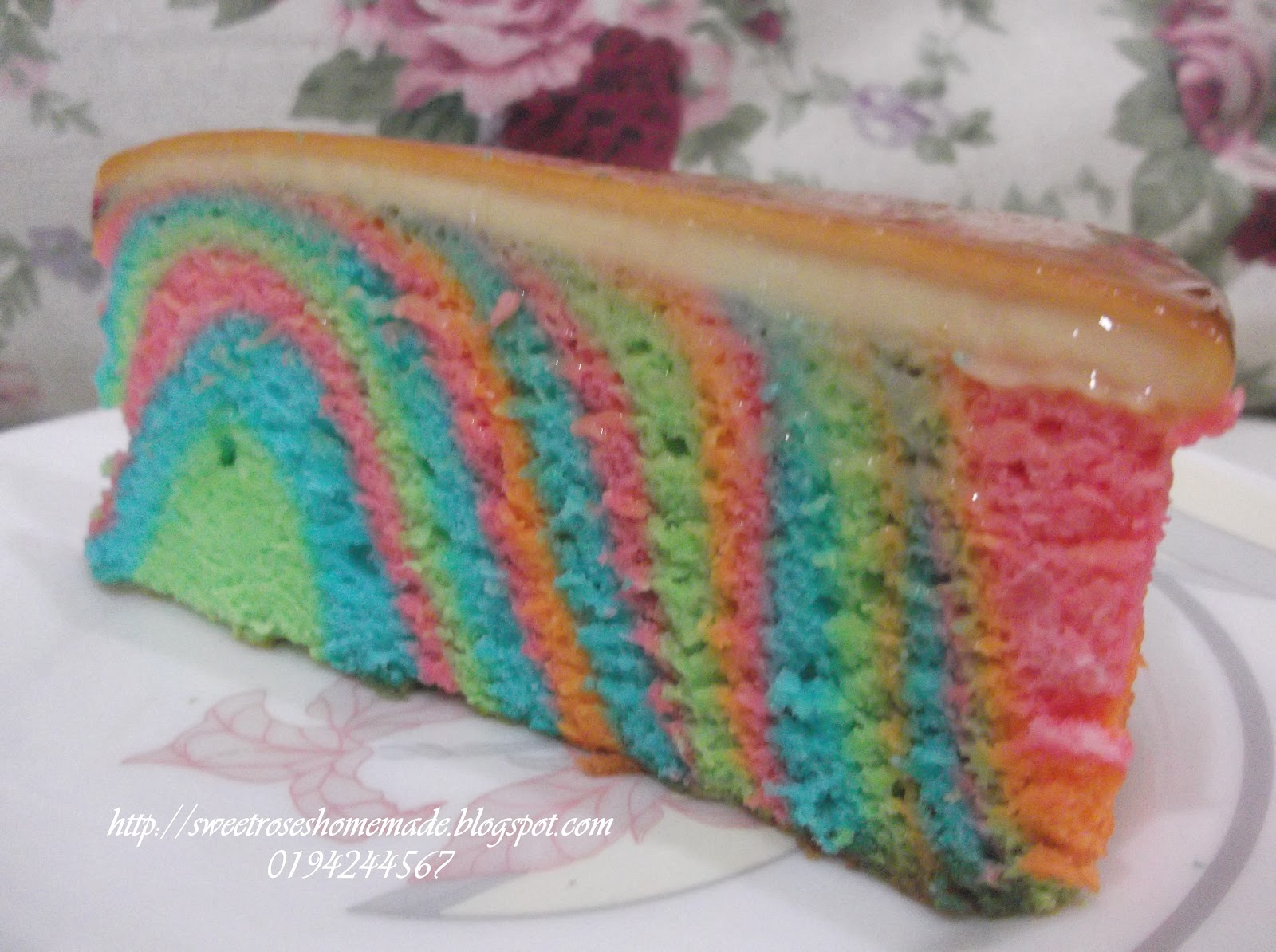 SWEET ROSES HOMEMADE: KEK KARAMEL PELANGI