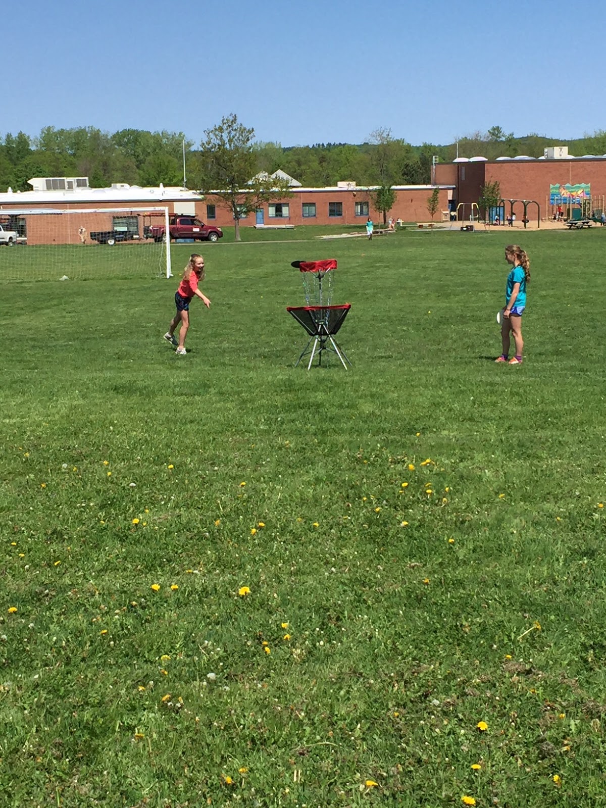 Physical Education at SCS: Disc Golf In Middle School PE