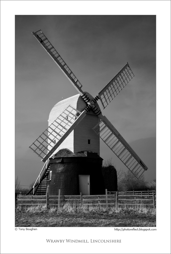 PhotoReflect: Wrawby windmill