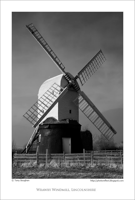 PhotoReflect: Wrawby windmill