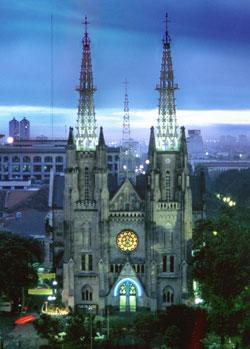 Look is that!: Analisa Bangunan Gereja Katedral Dalam Konsep "Manusia ...