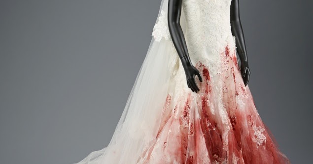 Hollywood Movie Costumes and Props: Top Picks from The Twilight Saga ...