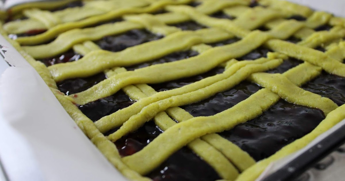 GATEAU GAGA - Love cakes: Linzer torte pistache fruits rouges