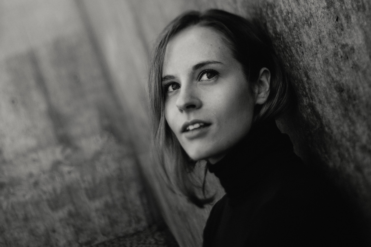 Hania Rani - Glass - Mavoy Music - indie music blog