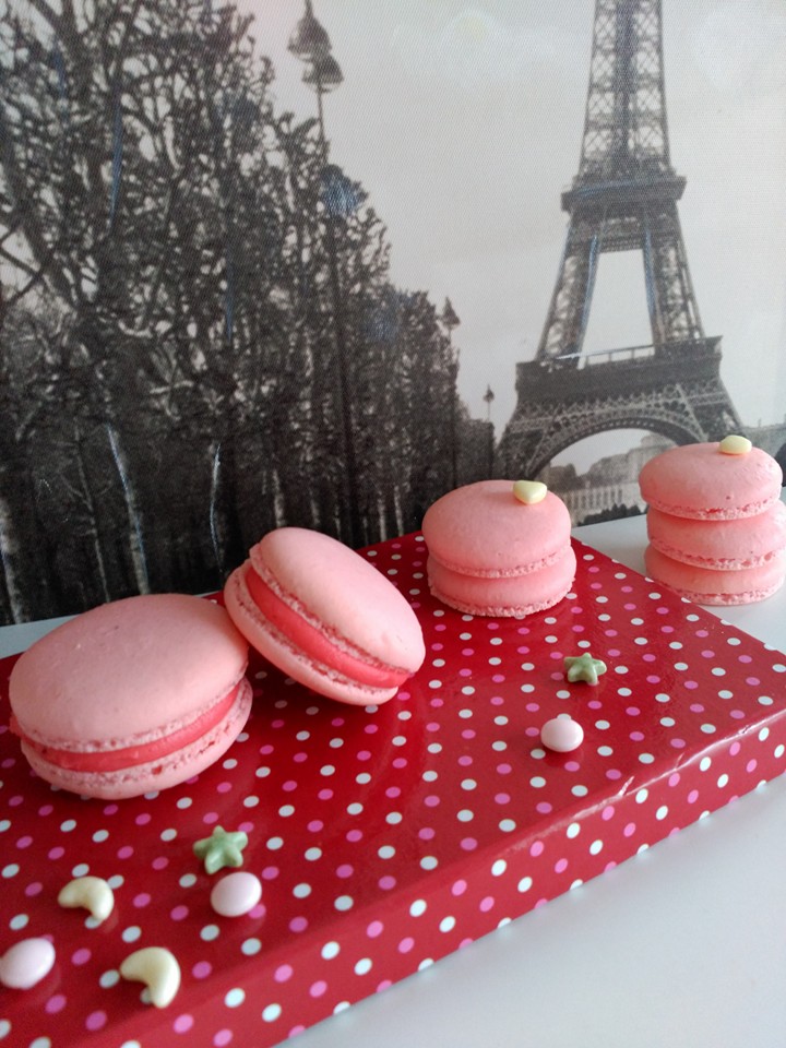 marronglacè: Macarons rosa con ganache de fresa