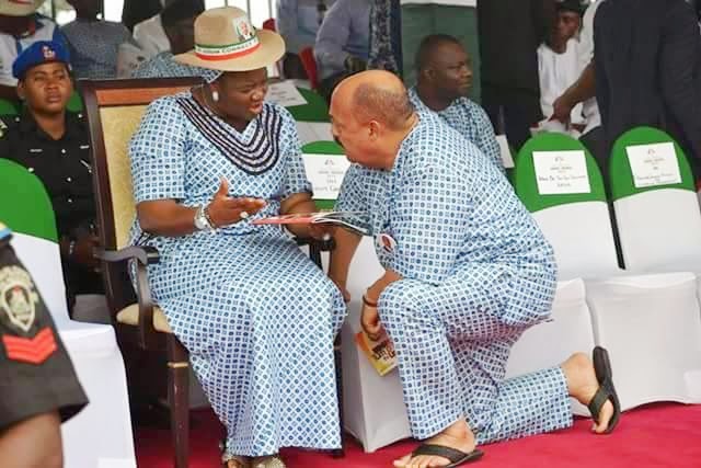 Think Akwa Ibom!: Photo of Don Etim kneeling before Akpabio’s wife ...