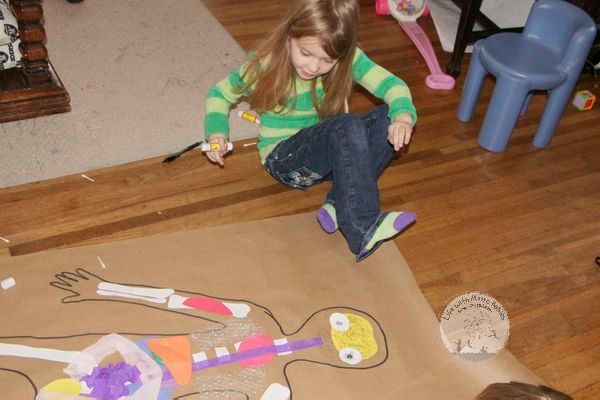 Make a Life Size Body Map to Help Kids Learn Anatomy - Life with Moore ...