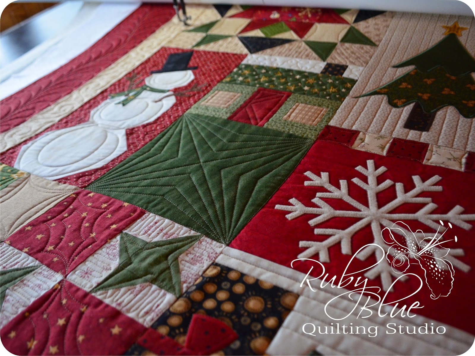 Ruby Blue Quilting Studio: Machine Quilting: Christmas Sampler